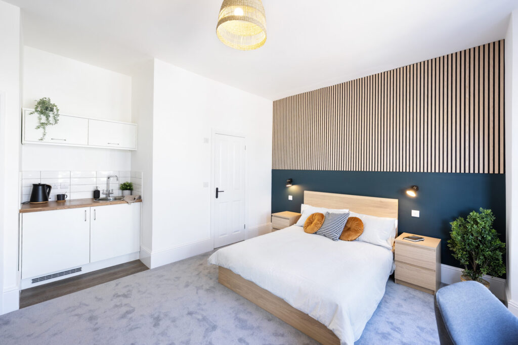 What Is a Rent-to-Rent (R2R) HMO & How to Start an R2R Business | HMO ...